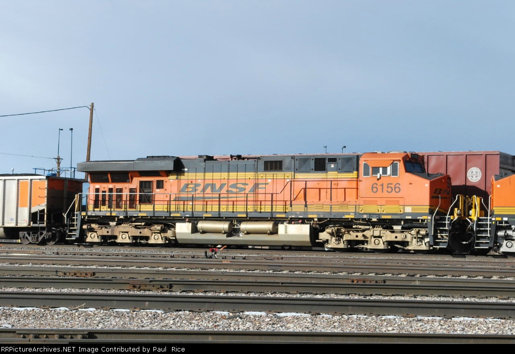 BNSF 6156